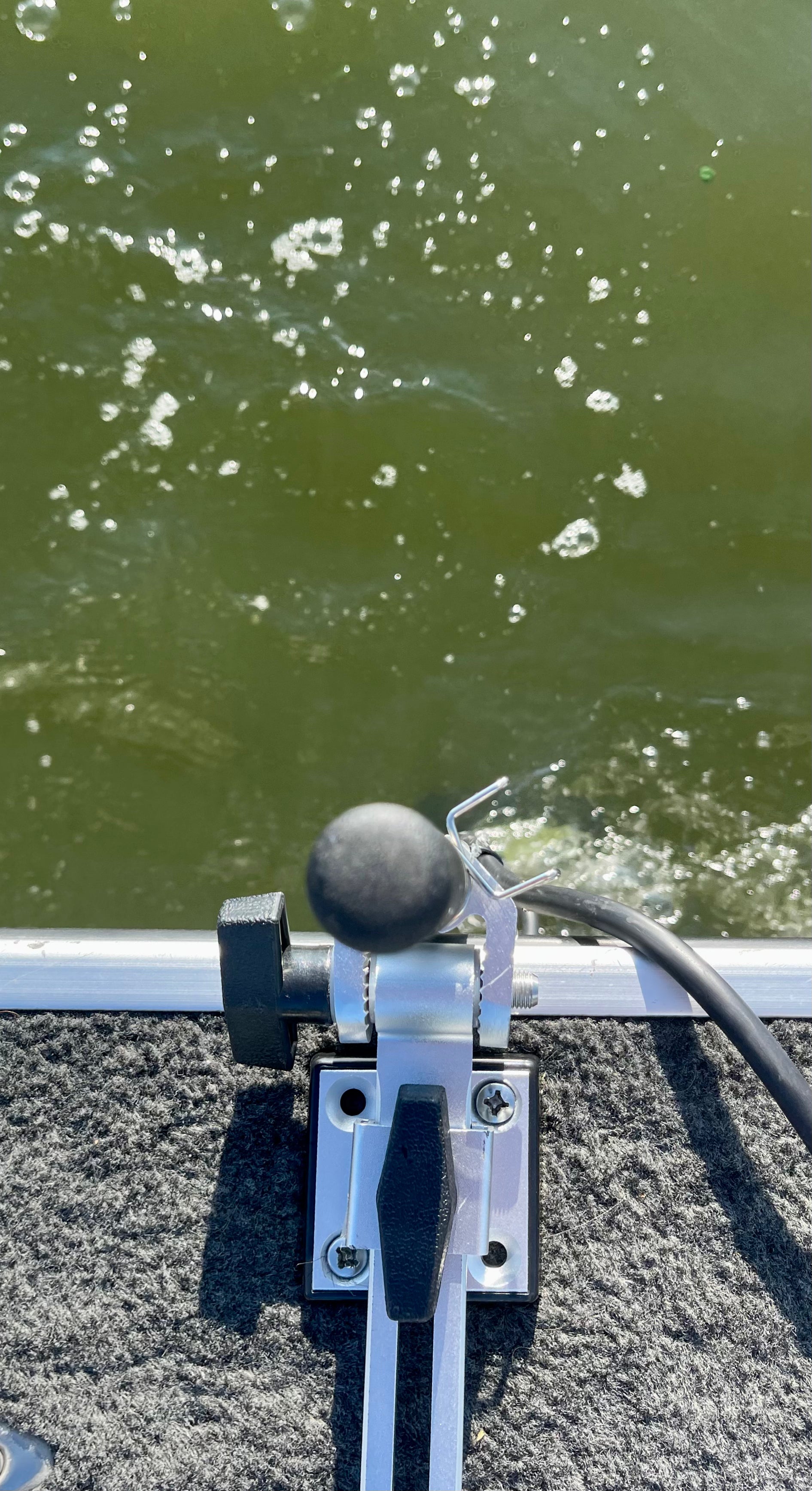 Transducer Pole w/ Gunnel Clamp – ANGLER'S OUTLET